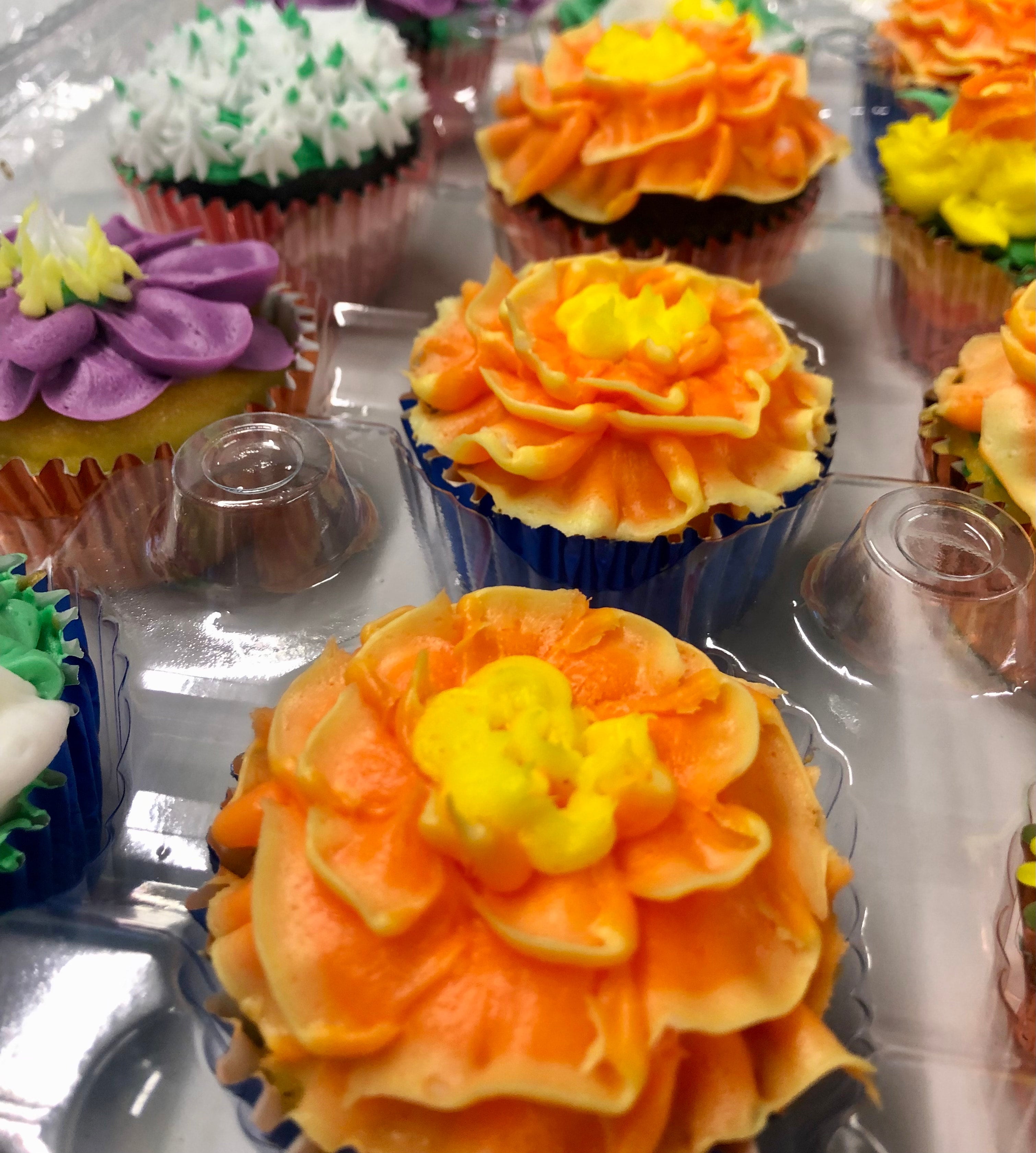 June 8 Cupcake Decorating Class | Marie's Patisserie Online Ordering